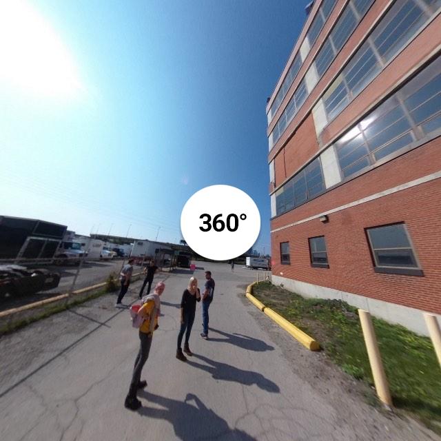 Rooftop Werewolves fight