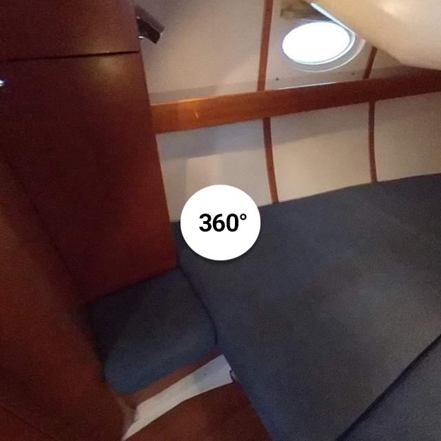Starboard aft cabin