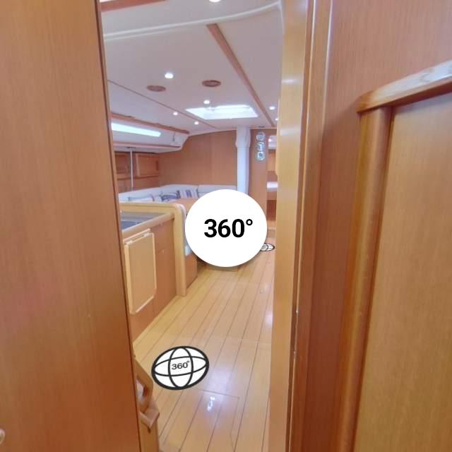 Starboard aft cabin