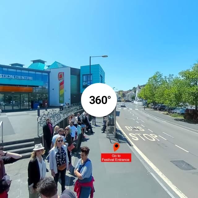 Paignton town bus pick up point, occombe festival 2019 (5) Le...