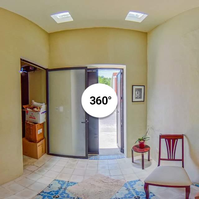 002534 360- Foyer