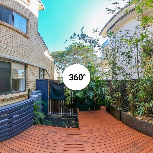 Side deck