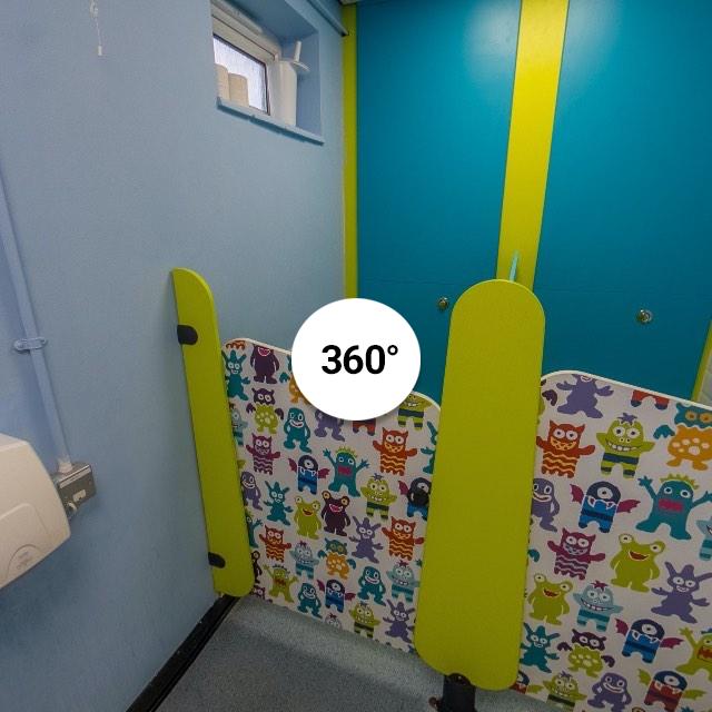 Reception toilet 2