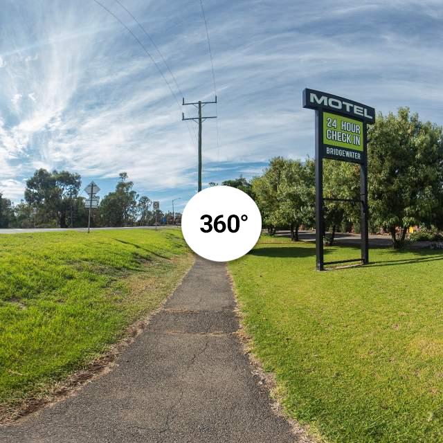 Bridgewater motel Front View