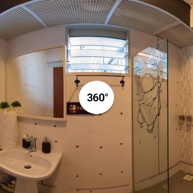 Common Bath
