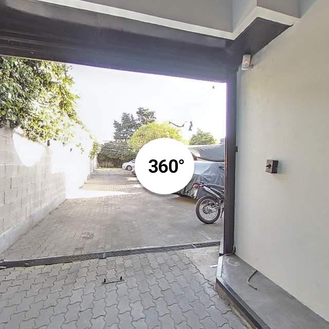 Acceso cochera 03
