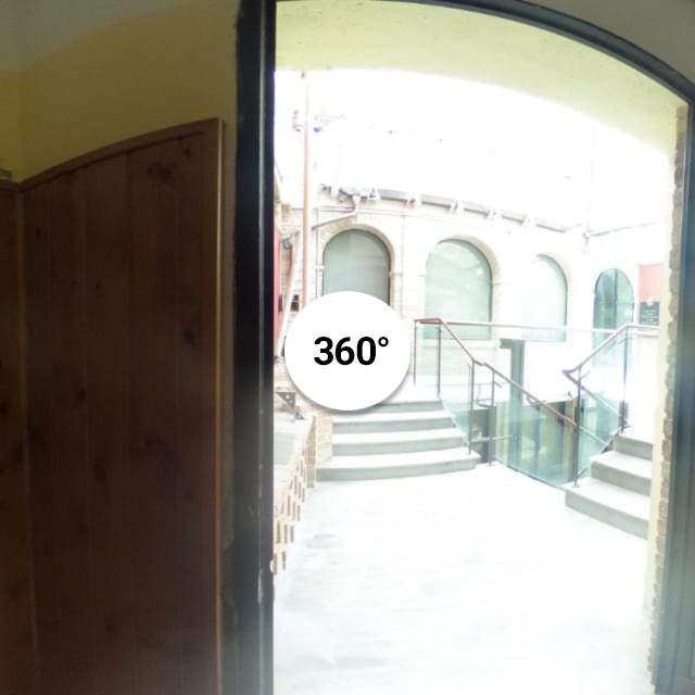 B pianerottolo piano terra comune