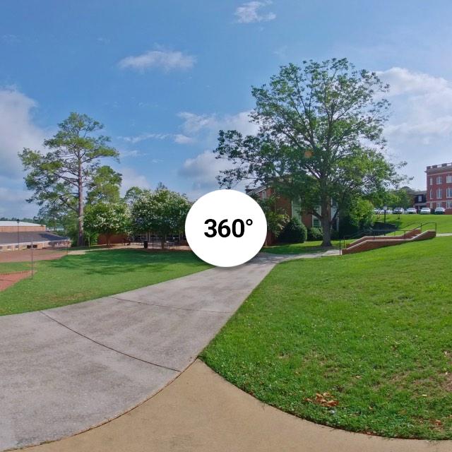 UM Walking Tour : Front of Farmer Hall