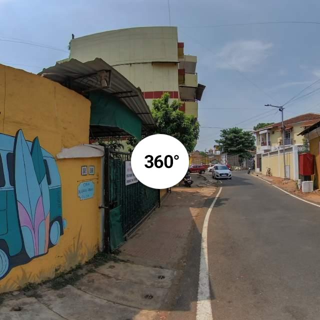 White Balcao & Cotton Village Street View