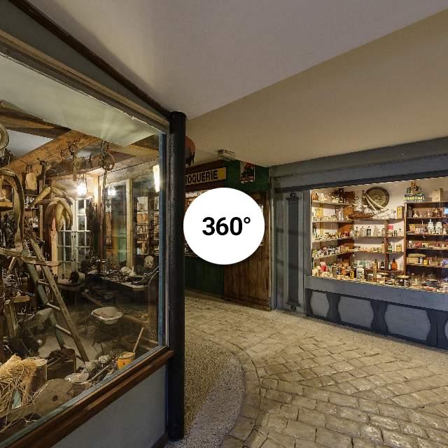 Musée de la Rue du Temps qui Passe - Allas les mines (Dordogn...