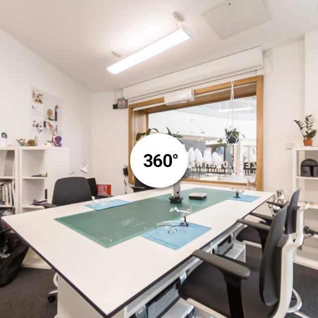 Cce2 0012 – creative technology studio